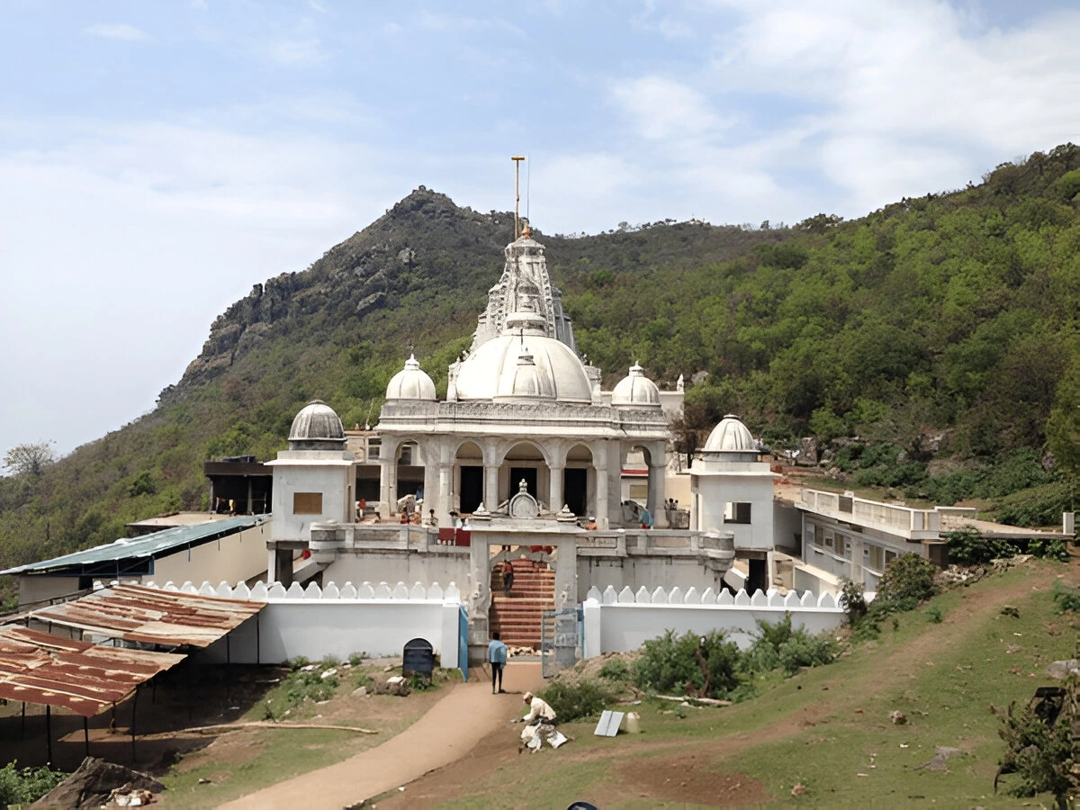 Shikharji Temple, Parasnath Hill (Jharkhand) Timings And Arti Schedule